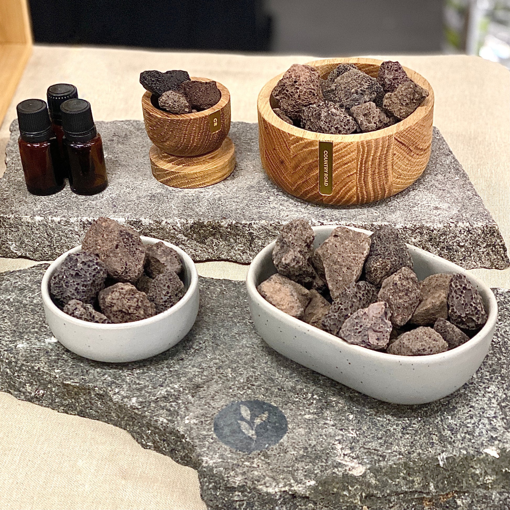 Volcanic Rock Botanical Essential Oil Diffuser - Ceramic | Le Botanist